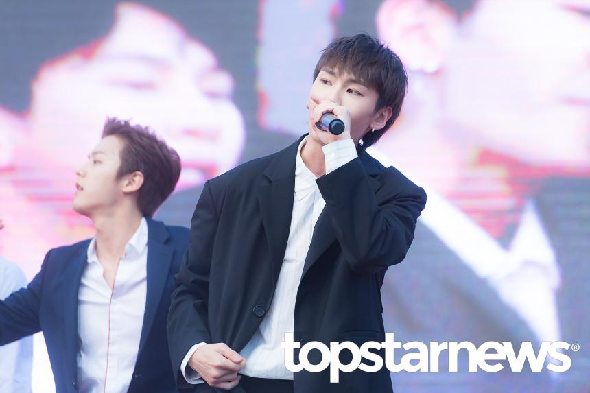 [UHD포토] 비투비(BTOB) 정일훈, ‘가려지지 않는 잘생김’ - 정송이 기자 - 톱스타뉴스