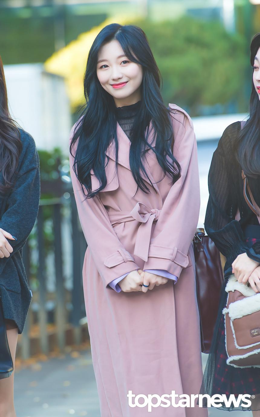 [HD포토] 러블리즈(Lovelyz) 류수정, ‘심쿵 아이컨택’ (배틀트립) - 정송이 기자 - 톱스타뉴스