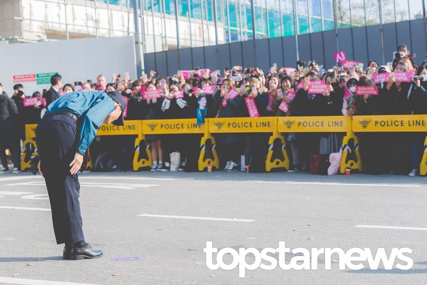 [UHD포토] 제이와이제이(JYJ) 김준수(XIA), ‘기다려줘서 정말 감사합니다!’ - 최규석 기자 - 톱스타뉴스