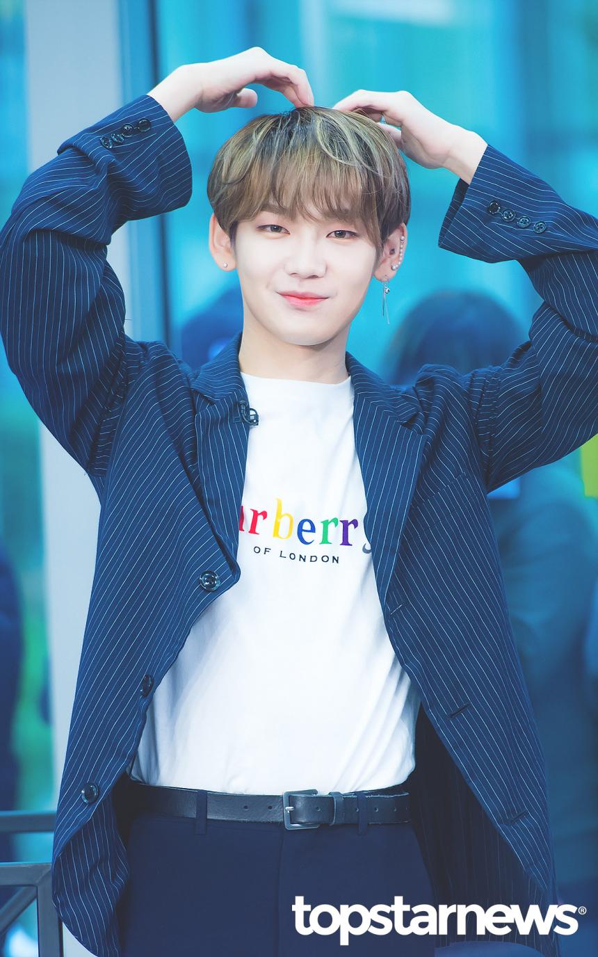 [HD포토] 제이비제이95(JBJ95) 켄타, ‘설렘 유발하는 눈빛’ - 정송이 기자 - 톱스타뉴스