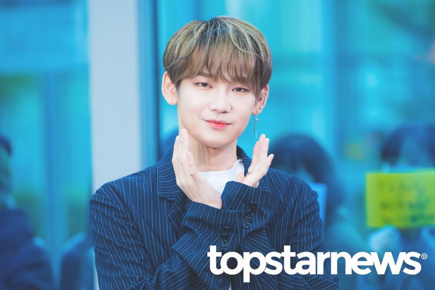 [UHD포토] 제이비제이95(JBJ95) 켄타, ‘꽃보다 켄타’ - 정송이 기자 - 톱스타뉴스