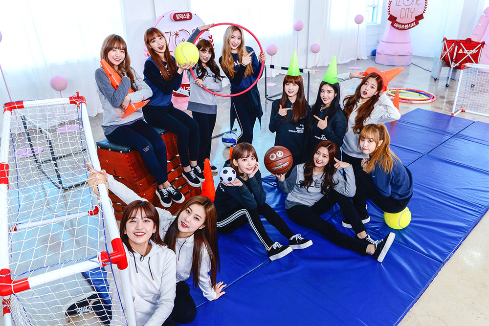 POOQ, ‘입덕스쿨-아이즈원시티’로 오리지널 콘텐츠 포문 열어…‘사실상 아이즈원츄2’ - 이정범 기자 - 톱스타뉴스