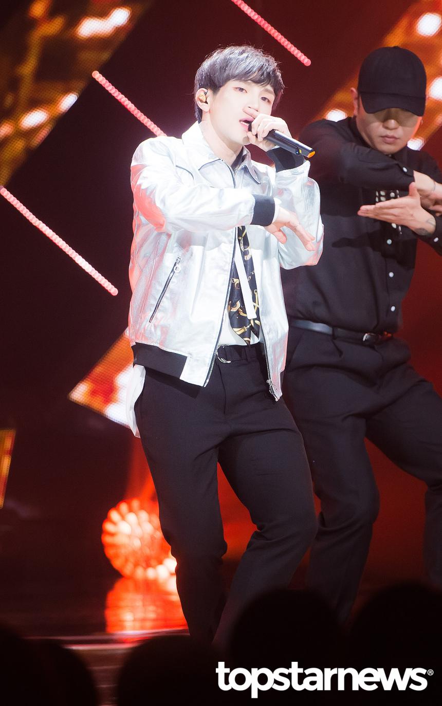 [HD포토] 플레이제이(PLAY J), ‘매력적인 무대’(더쇼) - 정송이 기자 - 톱스타뉴스