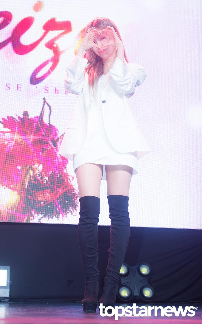 [HD포토] 헤이즈(Hezie), ‘사랑스럽게’ (그러니까) - 정송이 기자 - 톱스타뉴스