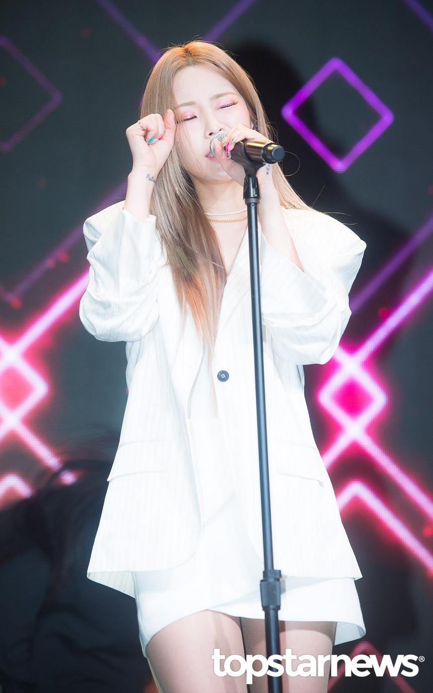 [HD포토] 헤이즈(Hezie), ‘울었음 싶나요’ (She’s Fine) - 정송이 기자 - 톱스타뉴스