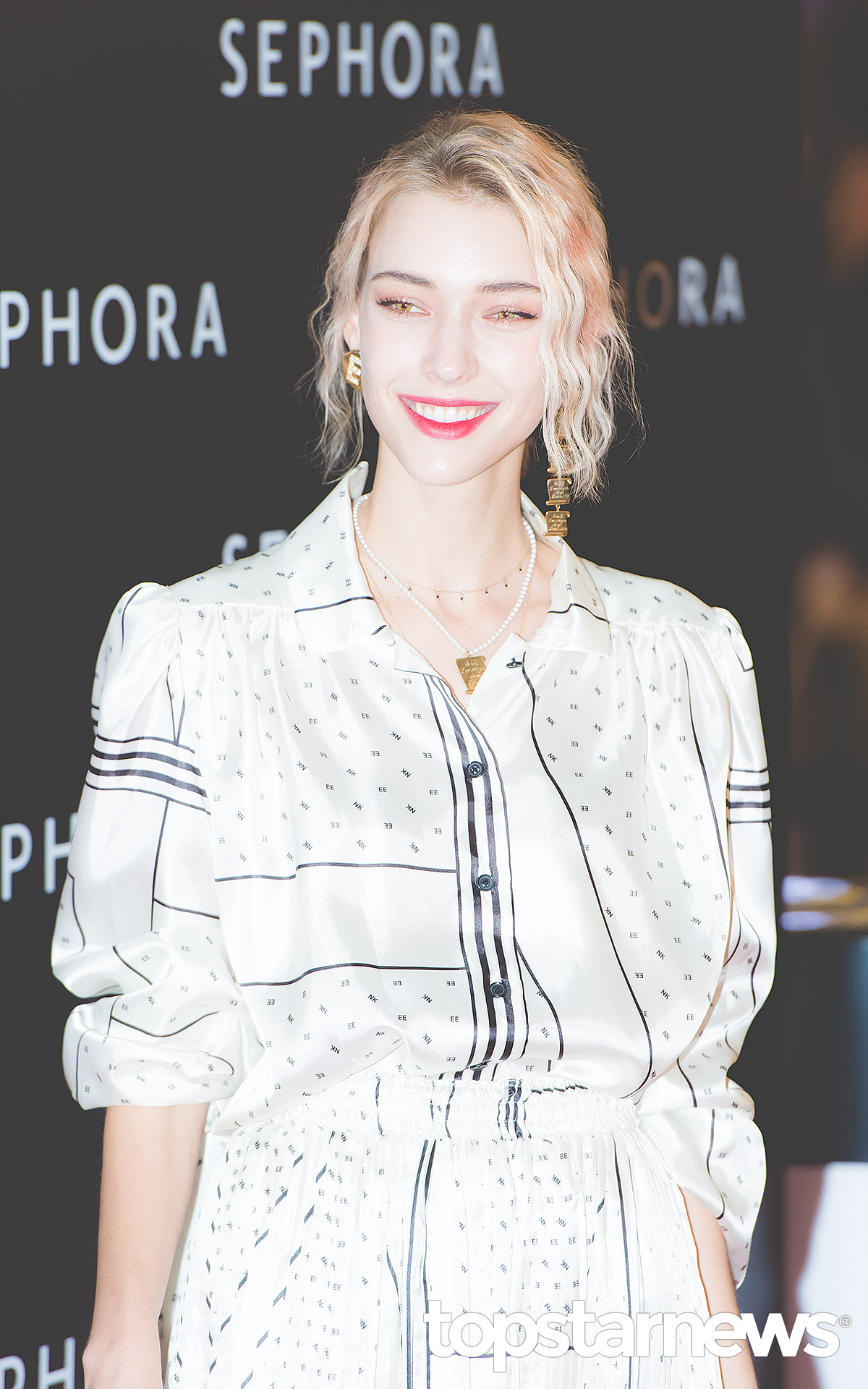 [HD포토] 스테파니 미초바(Stefanie Michova), ‘화사한 미소’ - 최규석 기자 - 톱스타뉴스