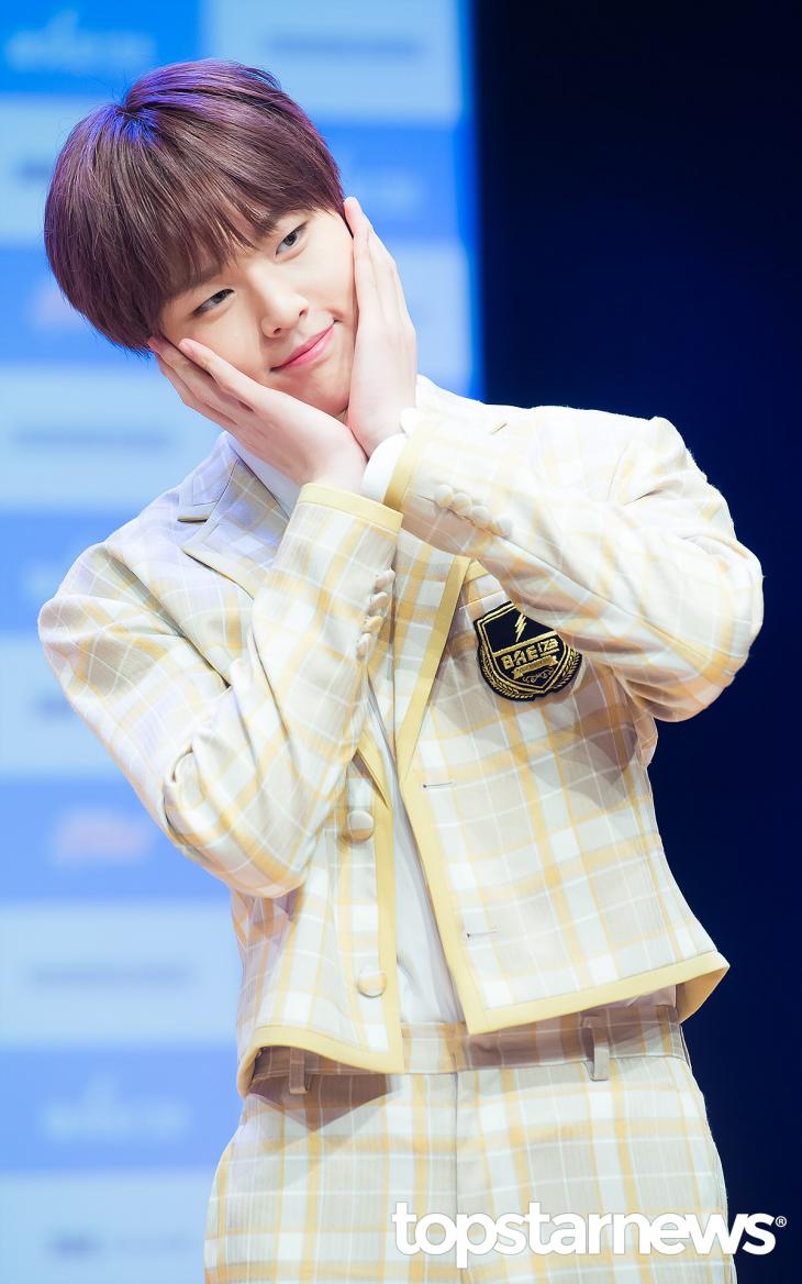 [HD포토] BAE173(비에이이173) 남도현, ‘꽃이야?’ (반하겠어) - 정송이 기자 - 톱스타뉴스