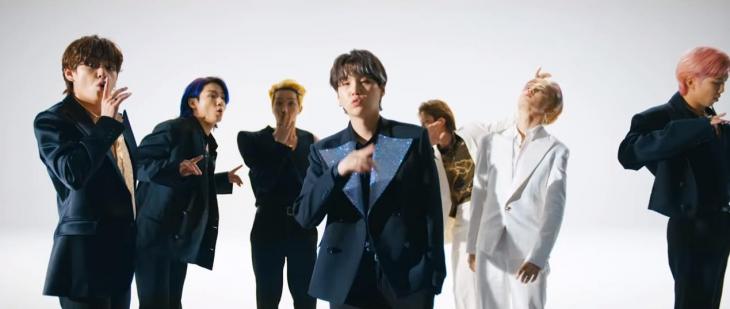 역대급 기록 도전 방탄소년단 Butter 공개 4시간 만에 3천 7백만 뷰 돌파 한수지 기자 톱스타뉴스