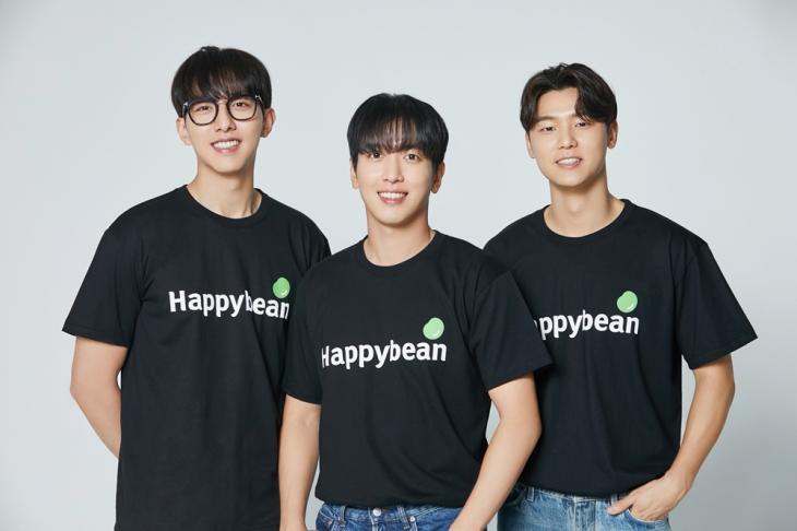 씨엔블루 X LOVE FNC, 코로나로 지친 사람들 위한 여름 기부 캠페인 ‘훈훈’ - 장재연 기자 - 톱스타뉴스