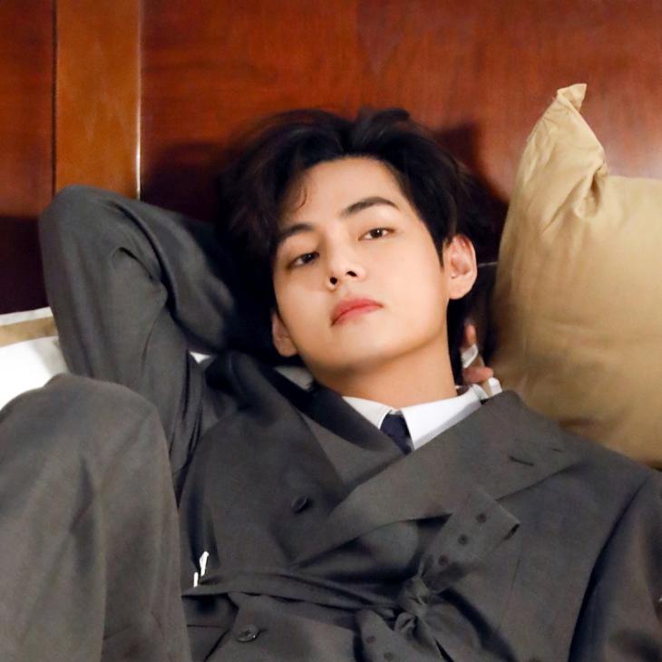 방탄소년단 뷔 日네한 K팝 男아이돌랭킹 52주 연속 1위 황선용 기자 톱스타뉴스