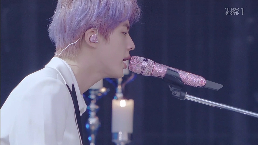 "Vocal King Jin" 방탄소년단 진, '에피파니'에 인도 역도 금메달리스트도 감동 - 황선용 기자 - 톱스타뉴스