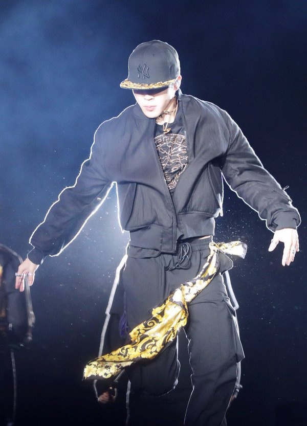 'DANCE GOD JIMIN' 방탄소년단 지민, 'K팝 톱100 댄서' 1위...어나더레벨 11관왕 'K팝 No.1 ...