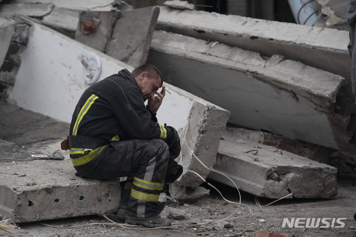 우크라전 218일, 러 점령지 합병서명 앞두고 '강대강' 대치 - 편집팀 기자 - 톱스타뉴스