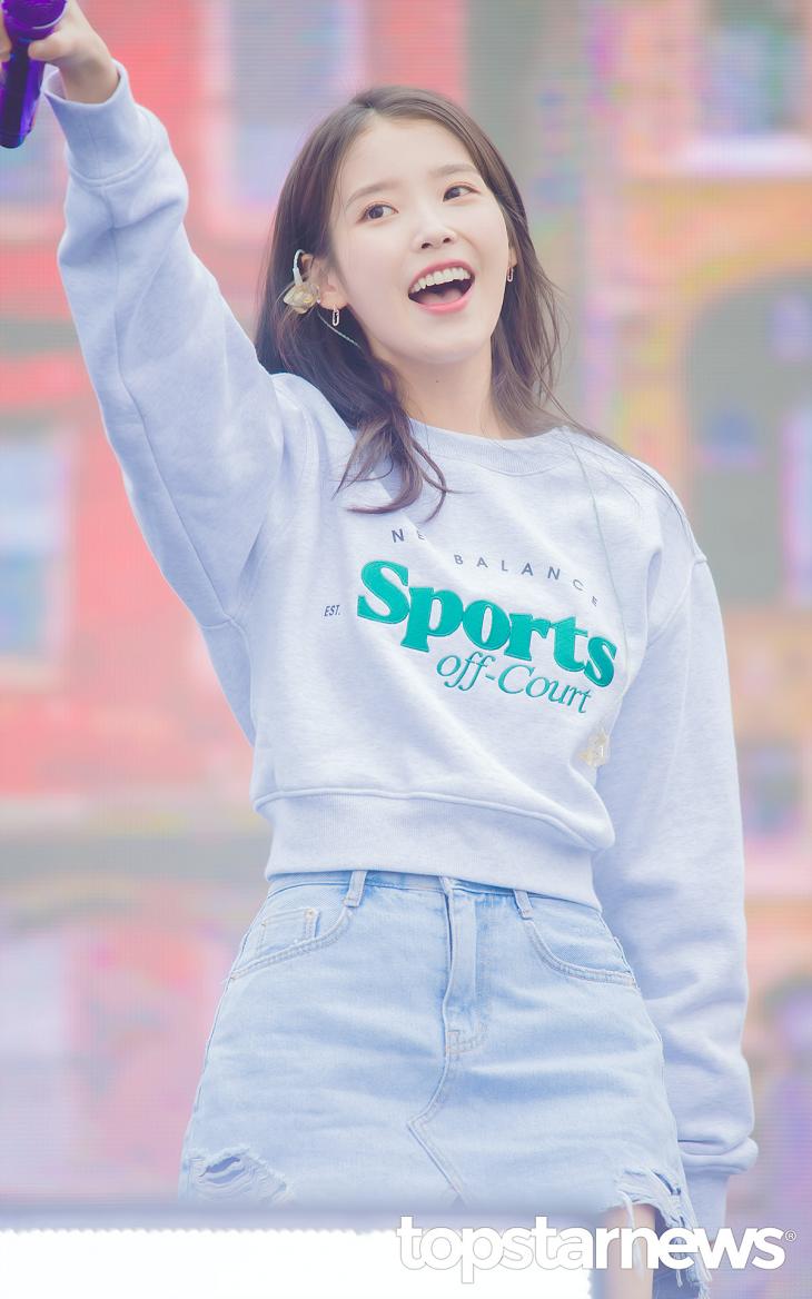 [HD포토] 아이유(IU), ‘무대 위에서 가장 행복한 지은이’ (뉴발란스 런온 서울 우먼스) - 최규석 기자 - 톱스타뉴스