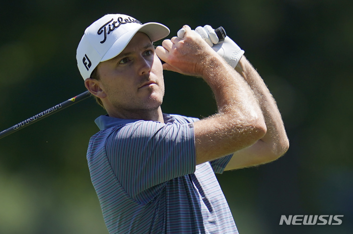 헨리, PGA 투어 WWT챔피언십 우승…이경훈 공동 42위 - 편집팀 기자 - 톱스타뉴스