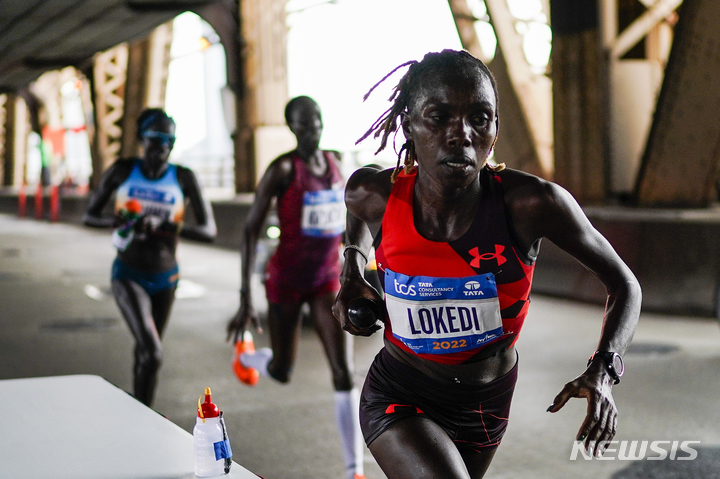 3년만에 개최된 세계 최대 美 뉴욕 마라톤...전세계 5만명 이상 참가 [뉴시스Pic] - 편집팀 기자 - 톱스타뉴스