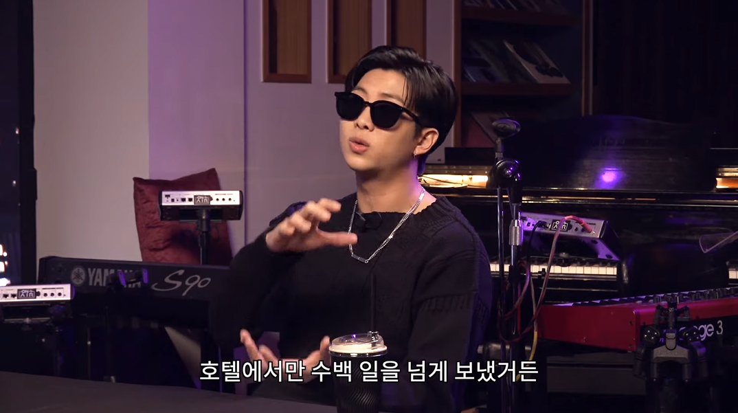 “호텔살이에 지쳐”…방탄소년단(BTS) RM, 수록곡 ‘Lonely’ 탄생 비화 고백 - 오서린 기자 - 톱스타뉴스