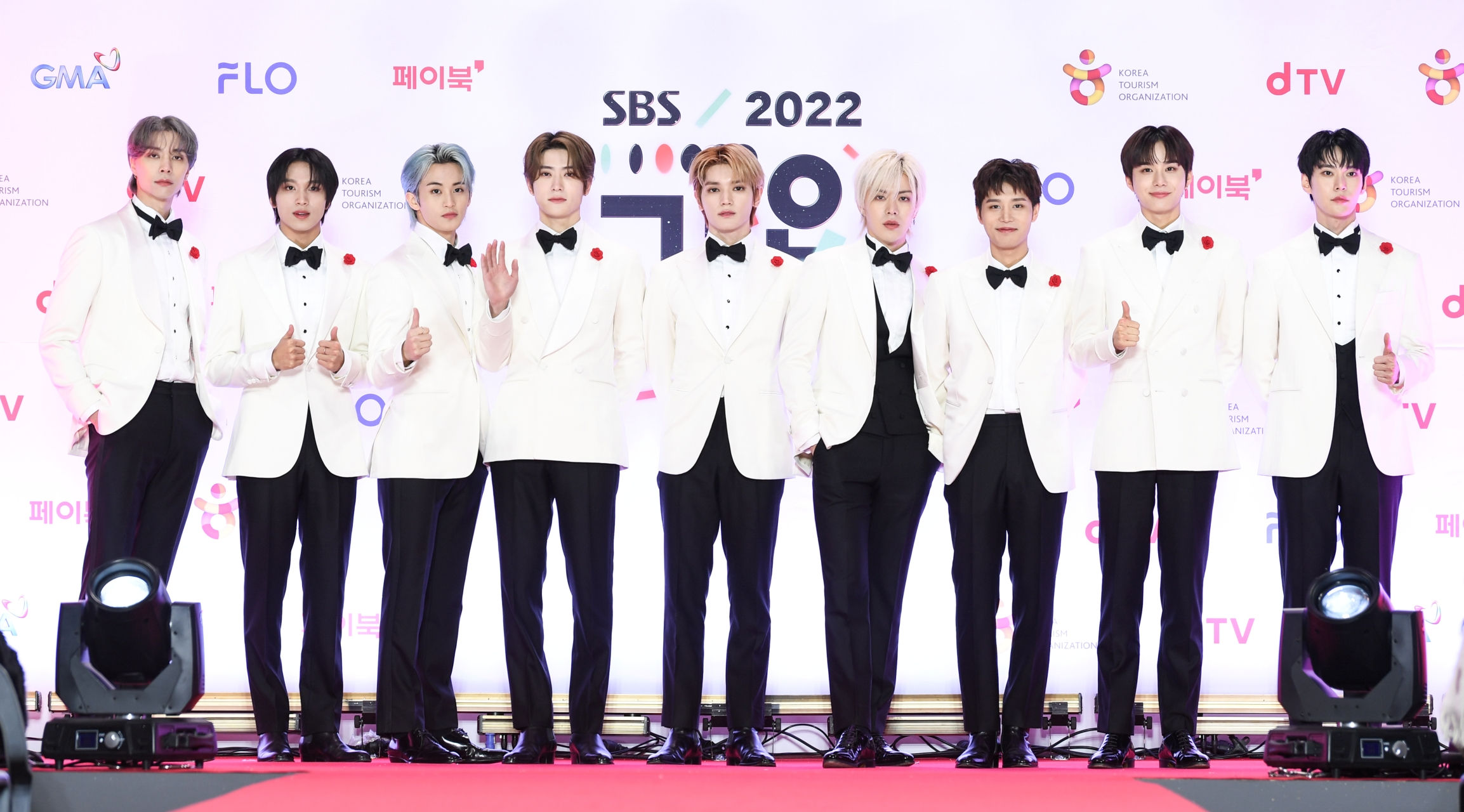 [UHD포토] 엔시티 127, ‘턱시도로 강조한 파티 분위기’ (2022 SBS 가요대전) - 최규석 기자 - 톱스타뉴스