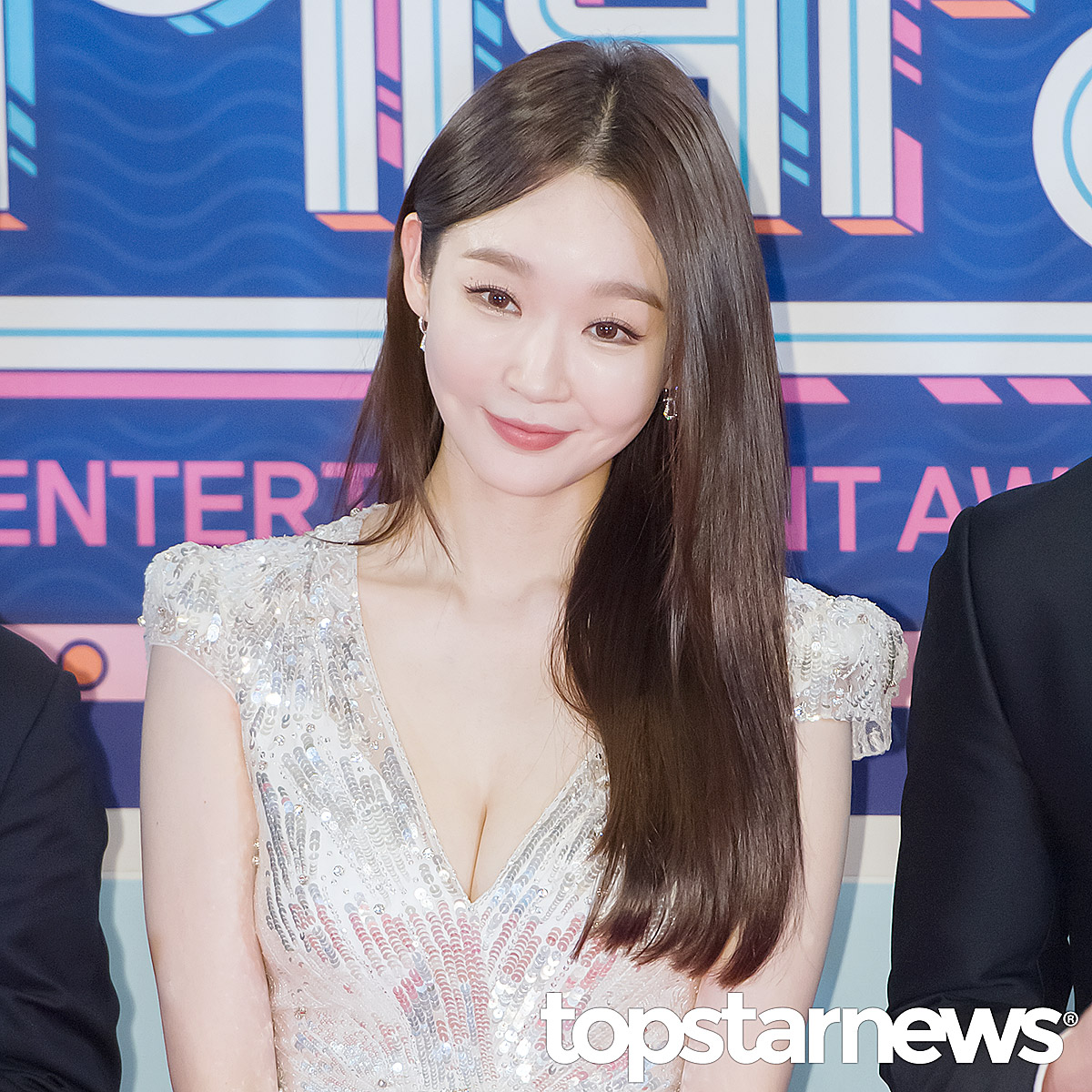 [HD포토] 다비치 강민경, ‘성숙美 돋보이는 다비치 막내’ (2022MBC연예대상) - 최규석 기자 - 톱스타뉴스