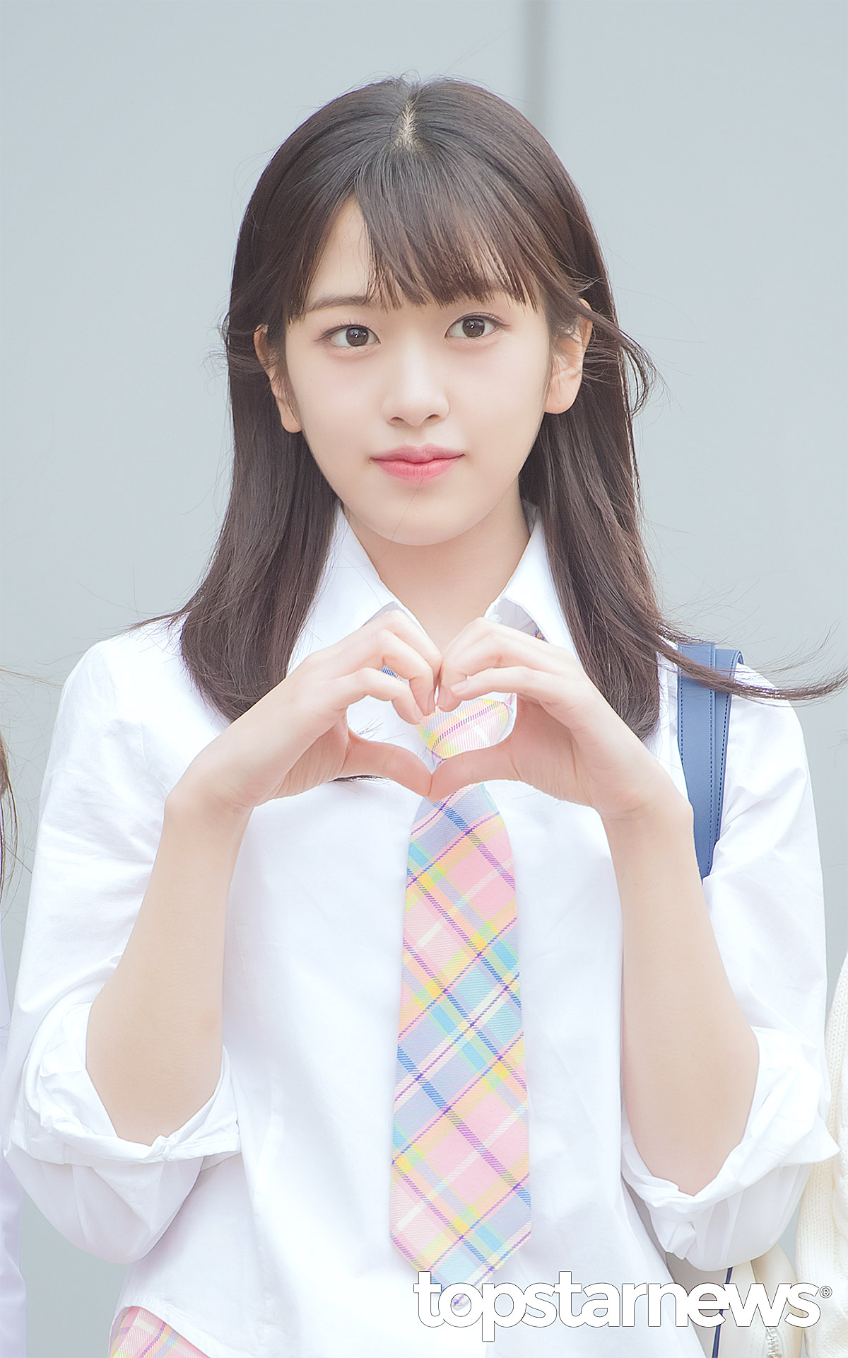 아이브 안유진, ‘앞머리 갈라져도 귀엽네?’ (아는형님 출근길) [HD포토] - 최규석 기자 - 톱스타뉴스