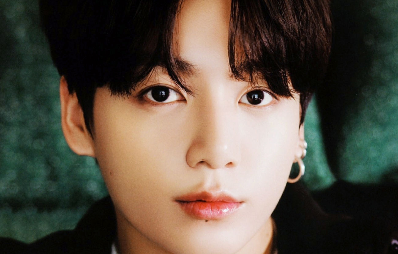 [BTS News] 방탄소년단 정국 ‘애니 OST’도 찢었다→'청량+감미' 귀에 착착 감기는 '정국표' 황금 보컬 - 황선용 기자 - 톱스타뉴스