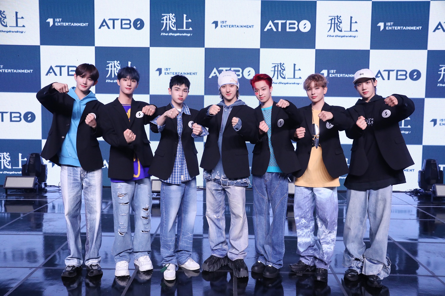 ATBO, '텍스트 미' 활동? "'넥스트 투 미'와 제목 비슷해…좋은 기회 있으면 보답하겠다" [현장] - 김효진 기자 - 톱스타뉴스