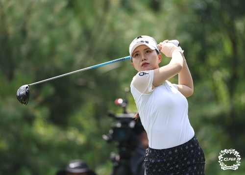 박민지, BC·한경 대회 2연패…KLPGA 2승 선착＋상금·대상 선두(종합) - 편집팀 기자 - 톱스타뉴스