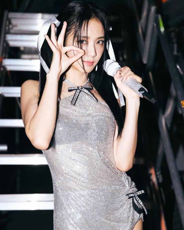 블랙핑크 지수, 솔로 수록곡 ‘All Eyes On Me’ 첫 무대 소감…“작은 깜짝 선물” - 오서린 기자 - 톱스타뉴스