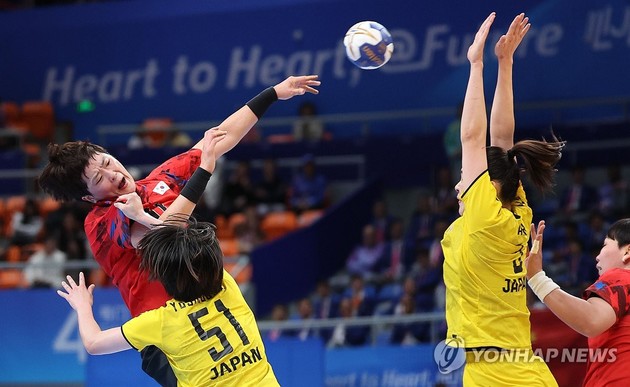[아시안게임] 한국 여자핸드볼, 일본에 참패…'대회 3연패 믿었는데' - 편집팀 기자 - 톱스타뉴스