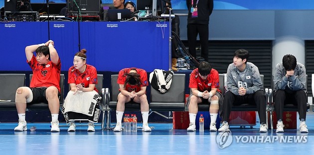 [아시안게임] 한국 여자핸드볼, 일본에 참패…'대회 3연패 믿었는데' - 편집팀 기자 - 톱스타뉴스