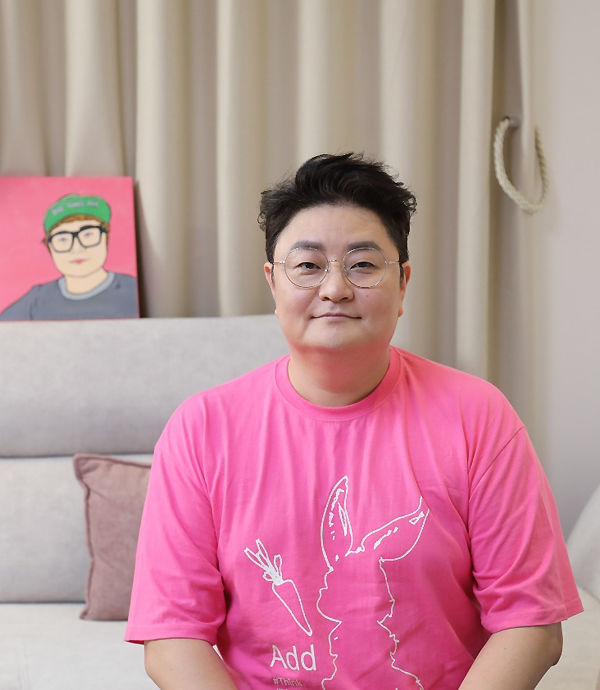 DJ DOC 정재용, 제이컴퍼니 전속계약…"다양한 영역 활동" - 편집팀 기자 - 톱스타뉴스