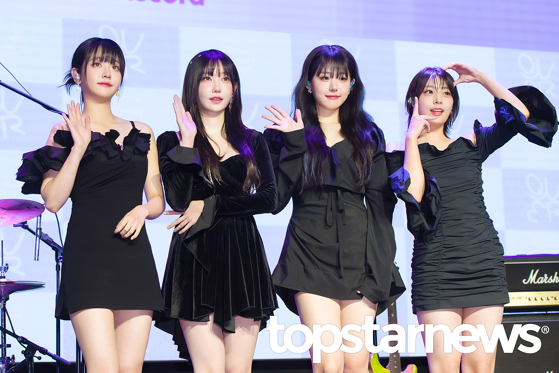 큐더블유이알(QWER), ‘스트리머 출신 걸밴드’ (디스코드 쇼케이스) [HD포토] - 최규석 기자 - 톱스타뉴스