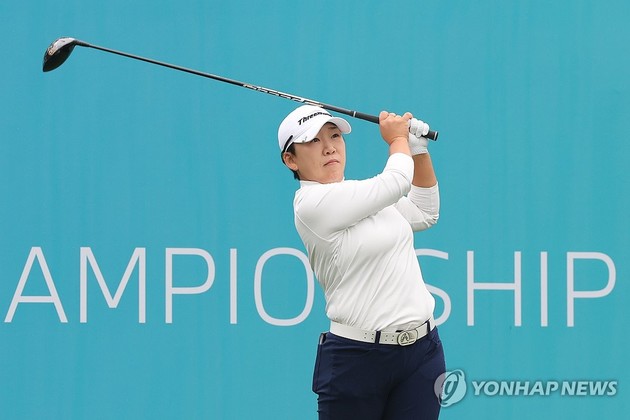 신지애, LPGA 투어 BMW 챔피언십 3R 공동 7위…선두와 3타 차 - 편집팀 기자 - 톱스타뉴스
