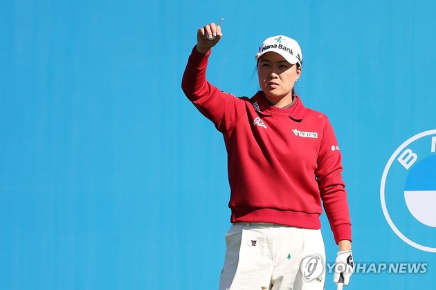 신지애, LPGA 투어 BMW 챔피언십 3R 공동 7위…선두와 3타 차 - 편집팀 기자 - 톱스타뉴스