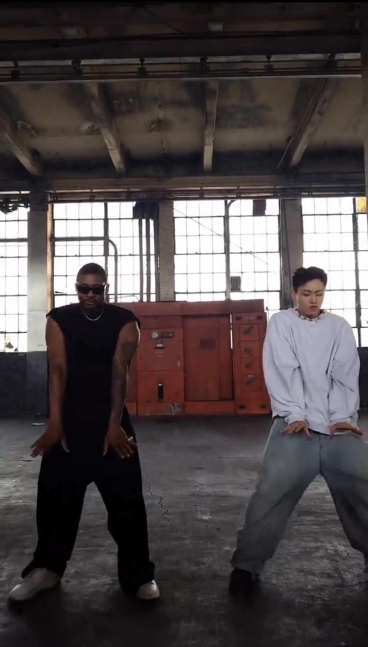 [BTS News] 방탄소년단 정국X어셔, 'Yeah!' 댄스 영상 공개→한 팀이라 해도 믿을 '특급 레전드 케미' - Kollo