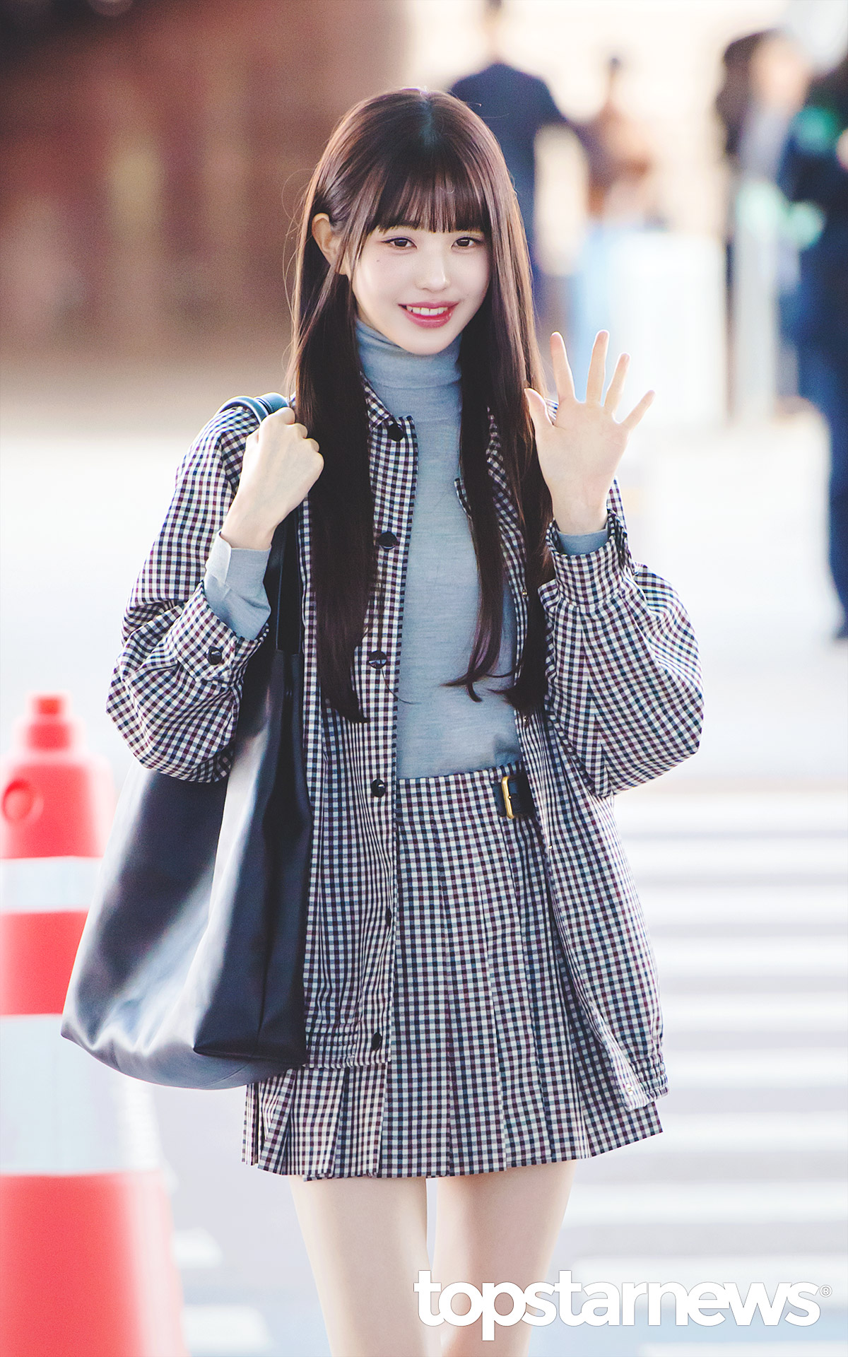 아이브 장원영, 3년 연속 'AAA' MC 발탁…강다니엘-성한빈과 호흡 - 김효진 기자 - 톱스타뉴스