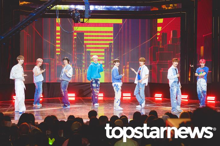 엔싸인(n.SSign), ‘8인 8색 엔딩 포즈’ (더쇼) [HD포토] - 최규석 기자 - 톱스타뉴스