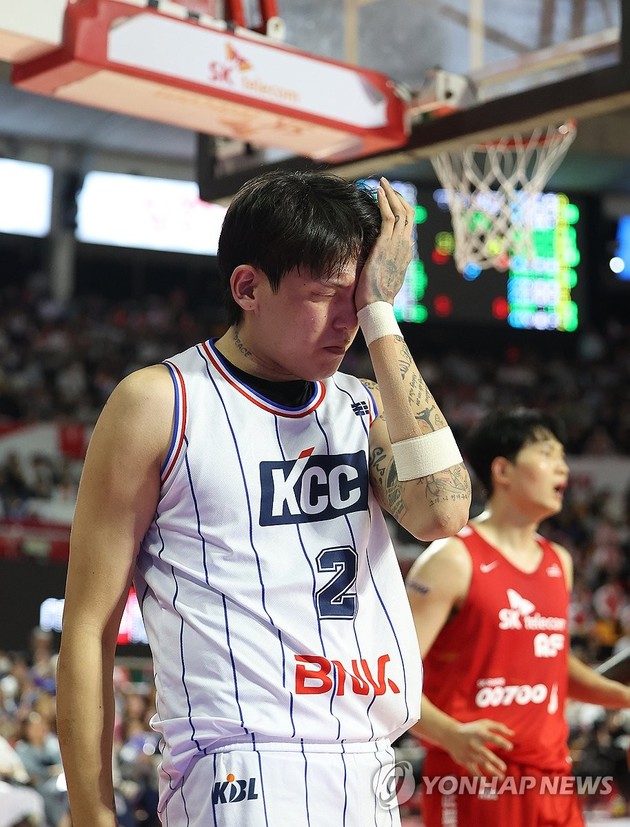 KCC, 프로농구 6강 PO 1차전서 SK에 완승…'슈퍼 팀 맞잖아'(종합) - 편집팀 기자 - 톱스타뉴스