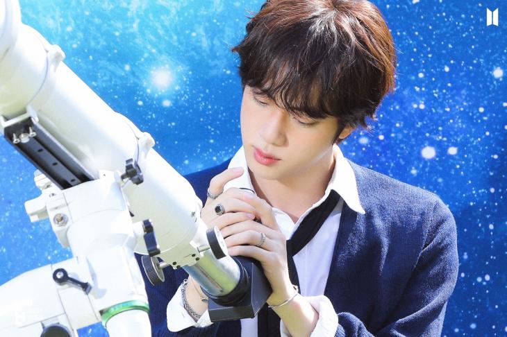 [BTS News] 방탄소년단 진, 팬들을 향한 세레나데 'The Astronaut' 스포티파이 4억 스트리밍…월드클래스의 ...
