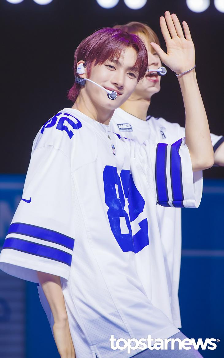 투어스(TWS) 영재 "데뷔곡 흥행 부담감? 기분 좋은 책임감이라고 생각" [현장] - 이수현 기자 - 톱스타뉴스 - 엔터/가요 ...