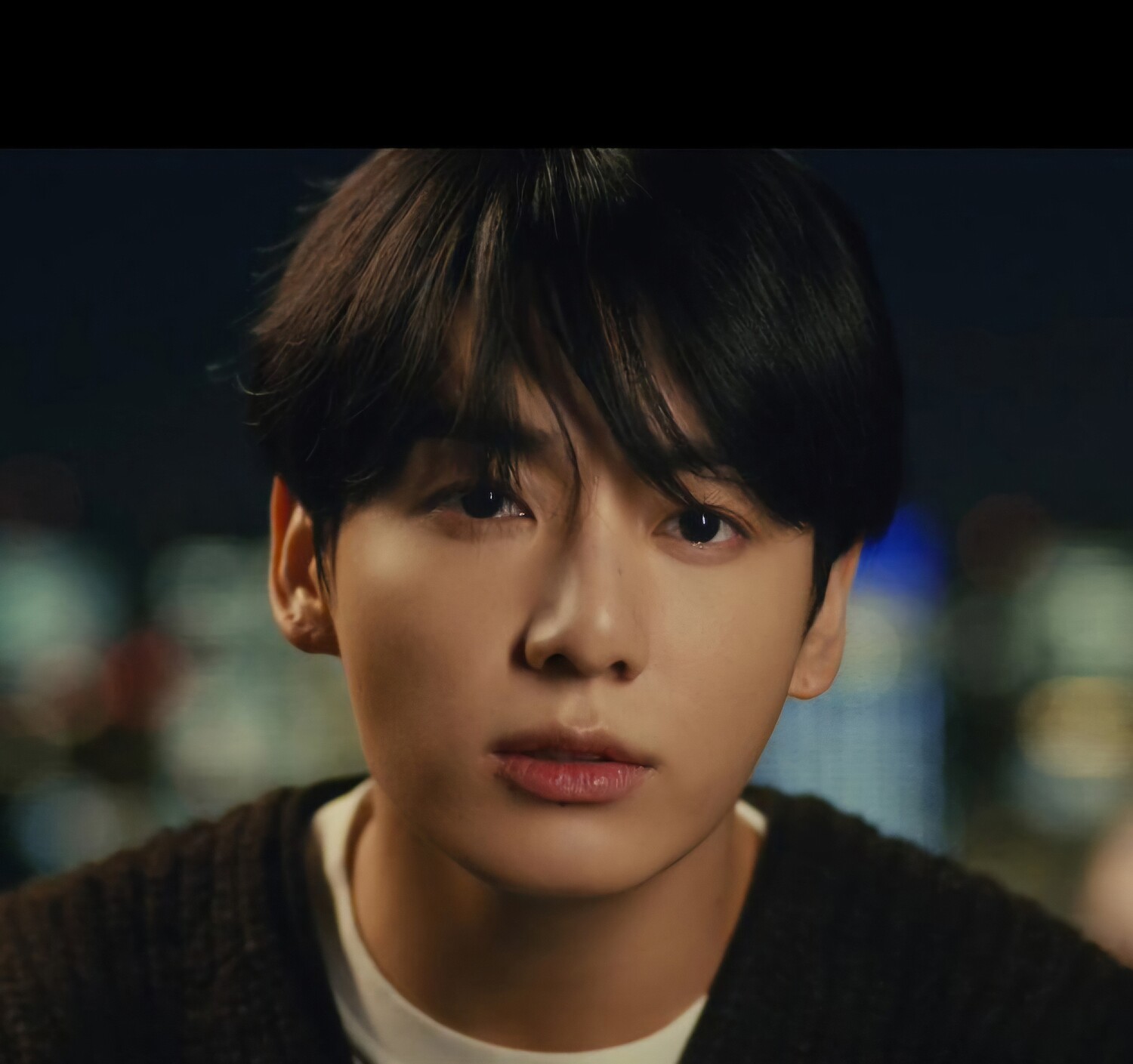 'Hate You', BTS 정국의 목소리로 완성된 이별의 교향곡…MZ 세대의 대표 이별송 등극 - 황선용 기자 - 톱스타뉴스