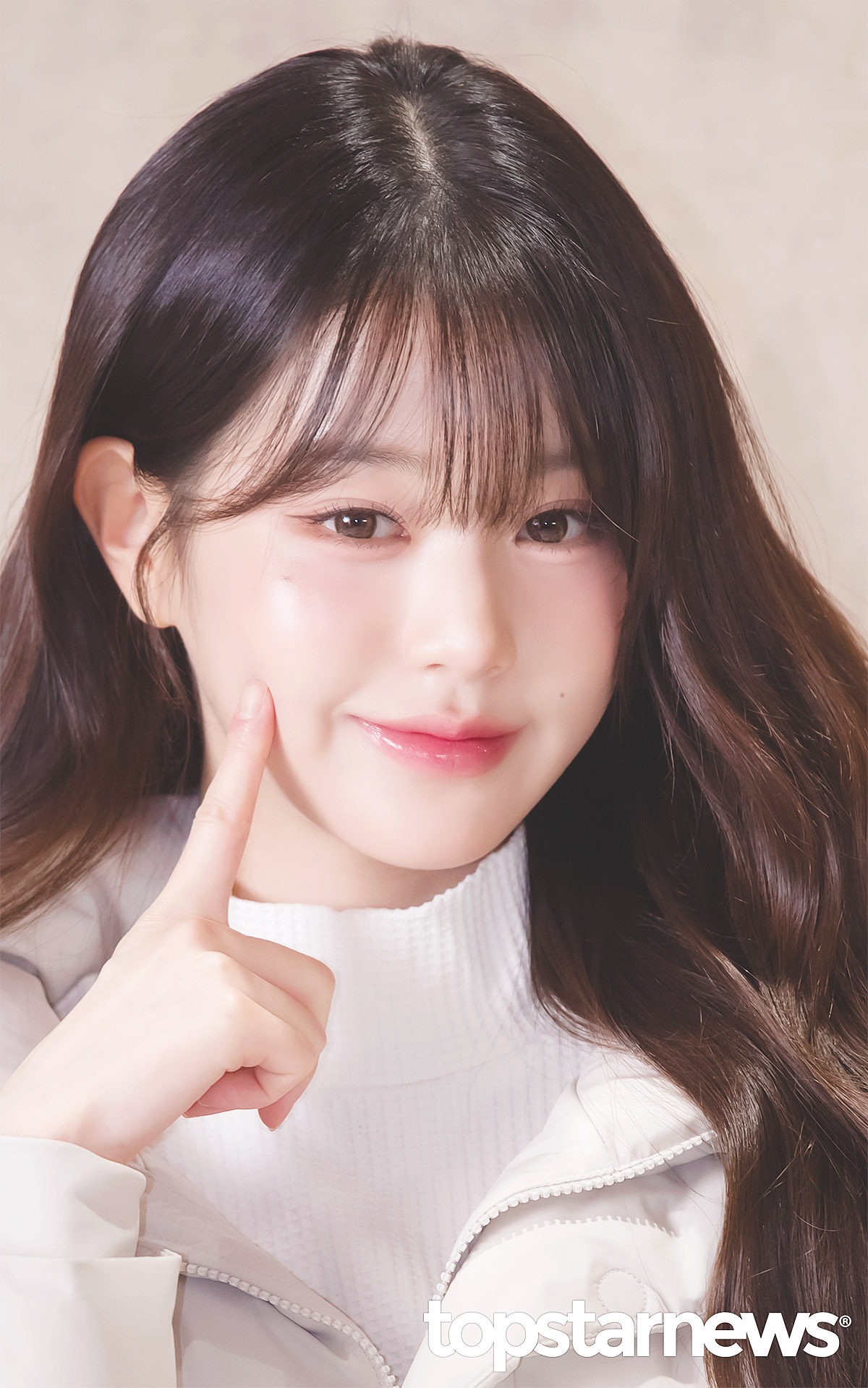 '럭키비키'와 '원영적 사고'로 증명한 장원영의 긍정적 삶의 철학…국적 논란과 성형전 루머∙아이브 소속사와 프로필까지 - 황선용 ...