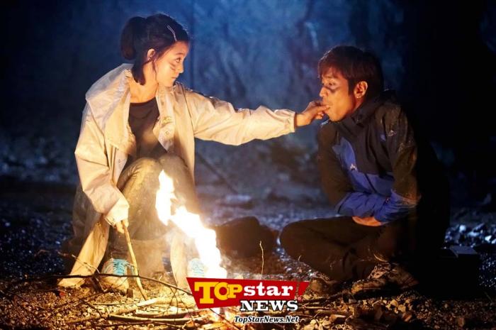 적과 사랑에 빠진 미녀스파이 한예슬 - 김명수 기자 - 톱스타뉴스