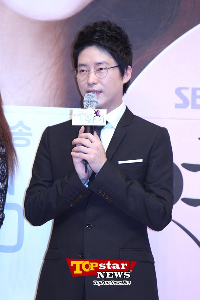 SBS 새 주말드라마 '여인의 향기' 제작발표회 현장 - 오인환 기자 - 톱스타뉴스