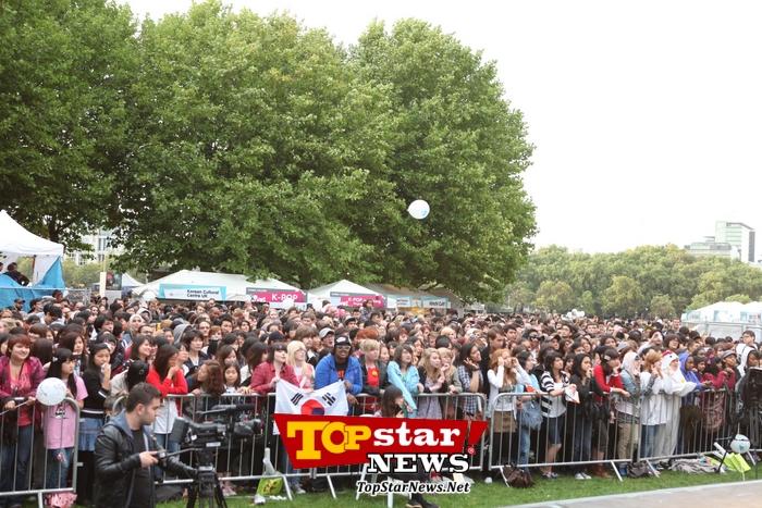 큐브엔터테인먼트, 템즈페스티벌서 영국내 케이팝 열기 확인 - 김명수 기자 - 톱스타뉴스
