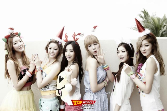 달샤벳(Dalshabet), 다음달 데뷔 1주년 한정판 화보집 발간 ‘기대만발’ - 김명수 기자 - 톱스타뉴스