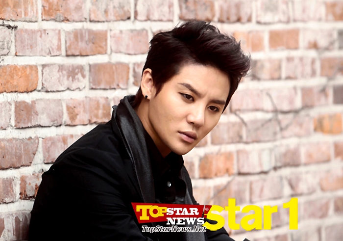 JYJ 김준수(XIA), “집이 거의 여관, 친구들 비밀번호 누르고 그냥 들어와” [KPOP] - 배여정 기자 - 톱스타뉴스