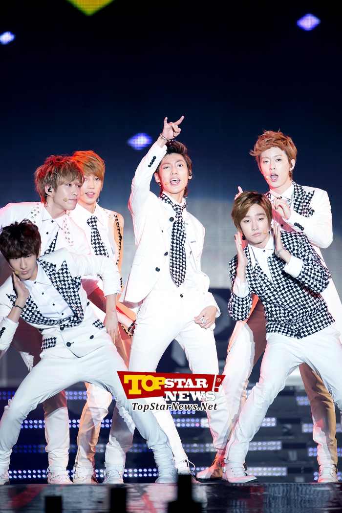 보이프렌드(BOYFRIEND), ‘꽃다발 그룹의 정석’ …2012 경주 한류 드림 콘서트 현장 [KPOP PHOTO] - 최규석 기자 - 톱스타뉴스