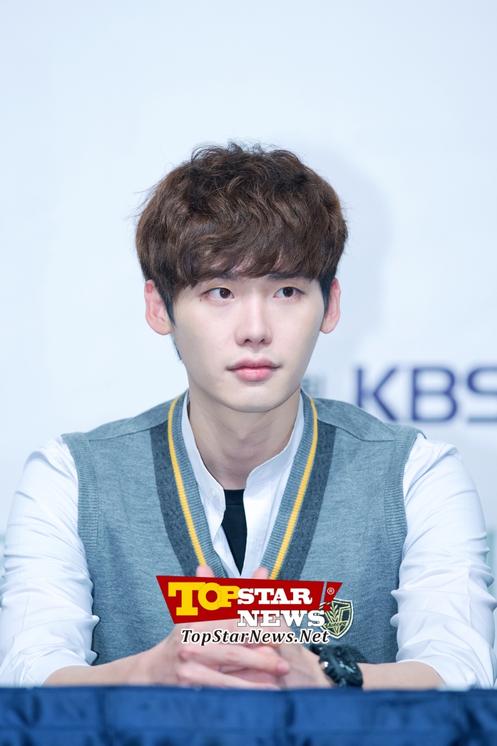 Lee Jong Suk, "Parece que está en clase"…Conferencia de producción de "School 2013" - Juana ...