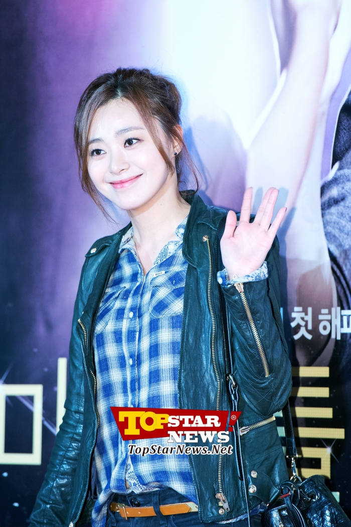 Lee Young Eun, ‘Always with a sweet smile’ … VIP premiere for the movie ‘My Little Hero’ [KSTAR ...